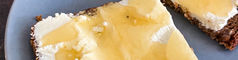 Vollkornbrot mit Frischkäse und Honig | PENNY.de